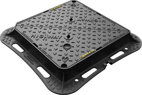 Highway D400 manhole cover 600mm x 600mm clear opening with 100mm fram